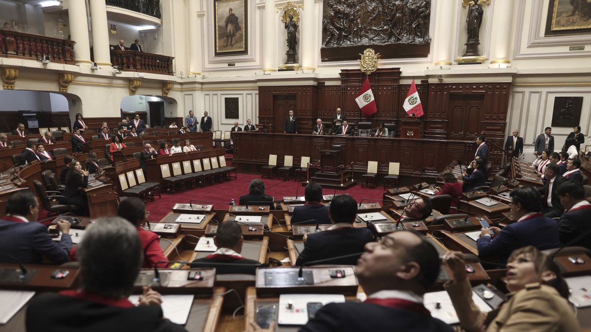 Congreso de Perú aprueba retorno a bicameralidad en 2026 tras décadas ...