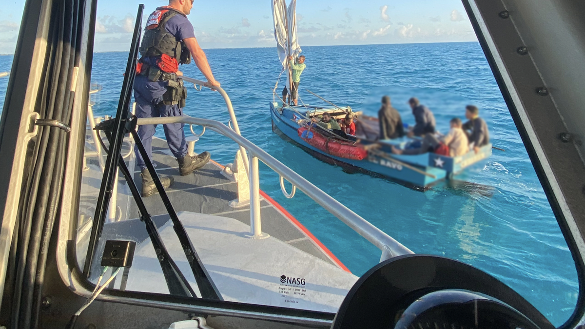 Más de 75 balseros cubanos llegaron a los Cayos de la Florida en el Día ...