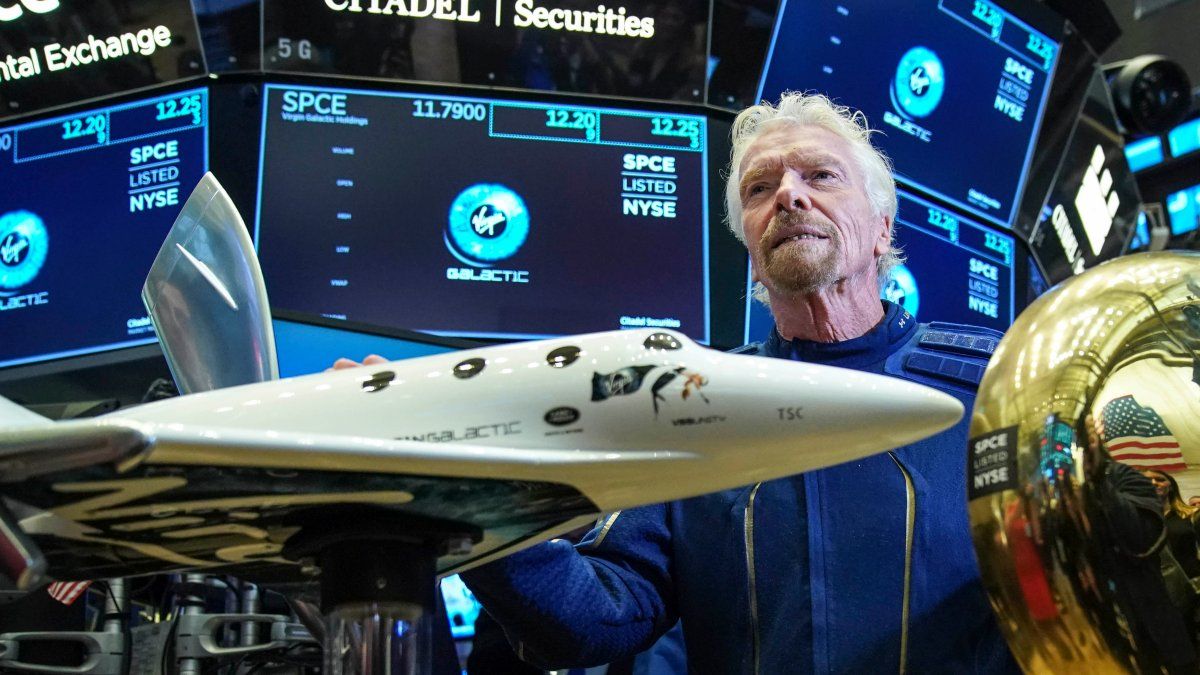 EN VIVO: La nave espacial con el multimillonario Richard Branson a ...