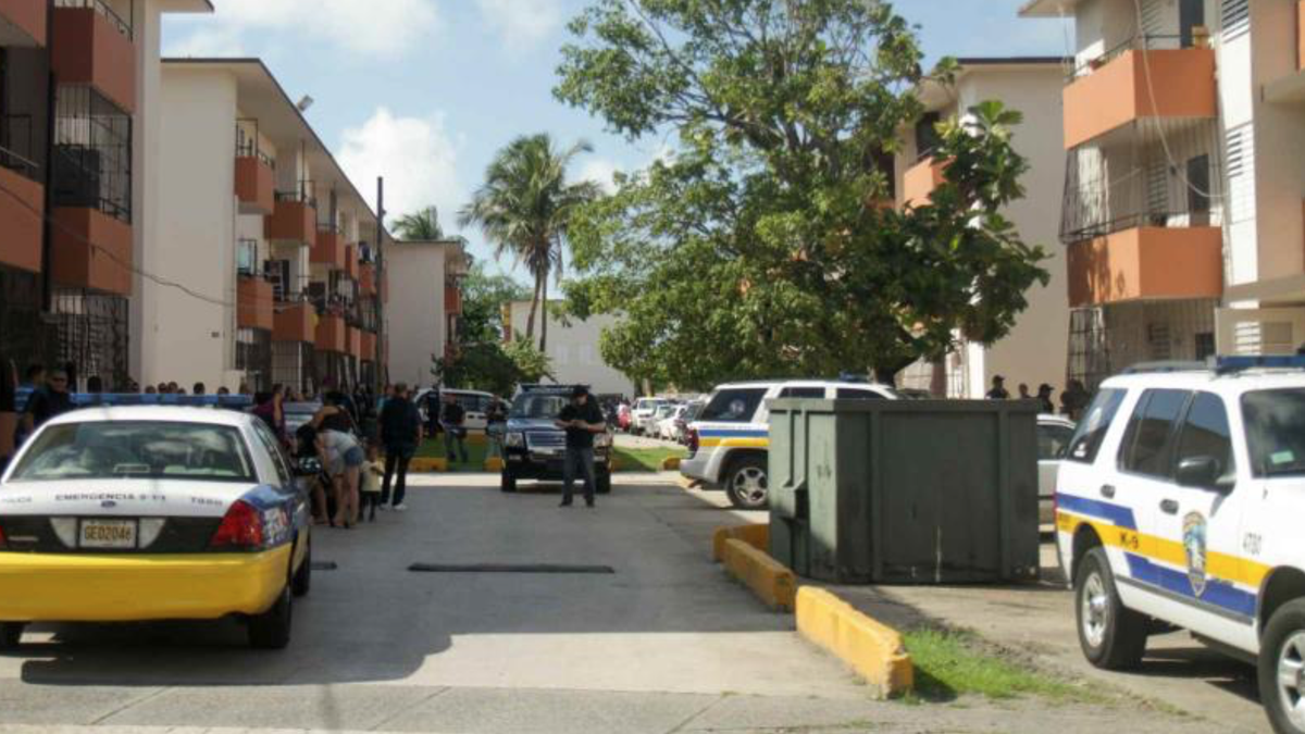 Hallan muerto a un niño de 8 años en el residencial Luis Llorens Torres