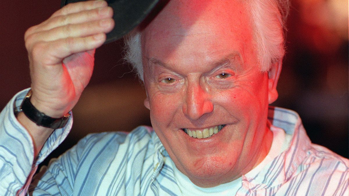 Fallece actor cómico británico Brian Rix
