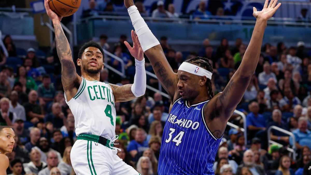 Brown, Walsh, White y Simons lideran a los Celtics en victoria 111-107 ...