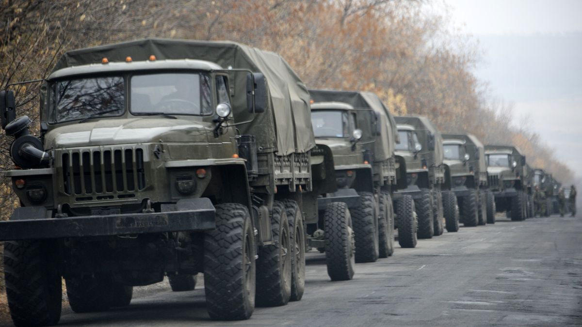 Avistan convoyes militares en la Ucrania rebelde