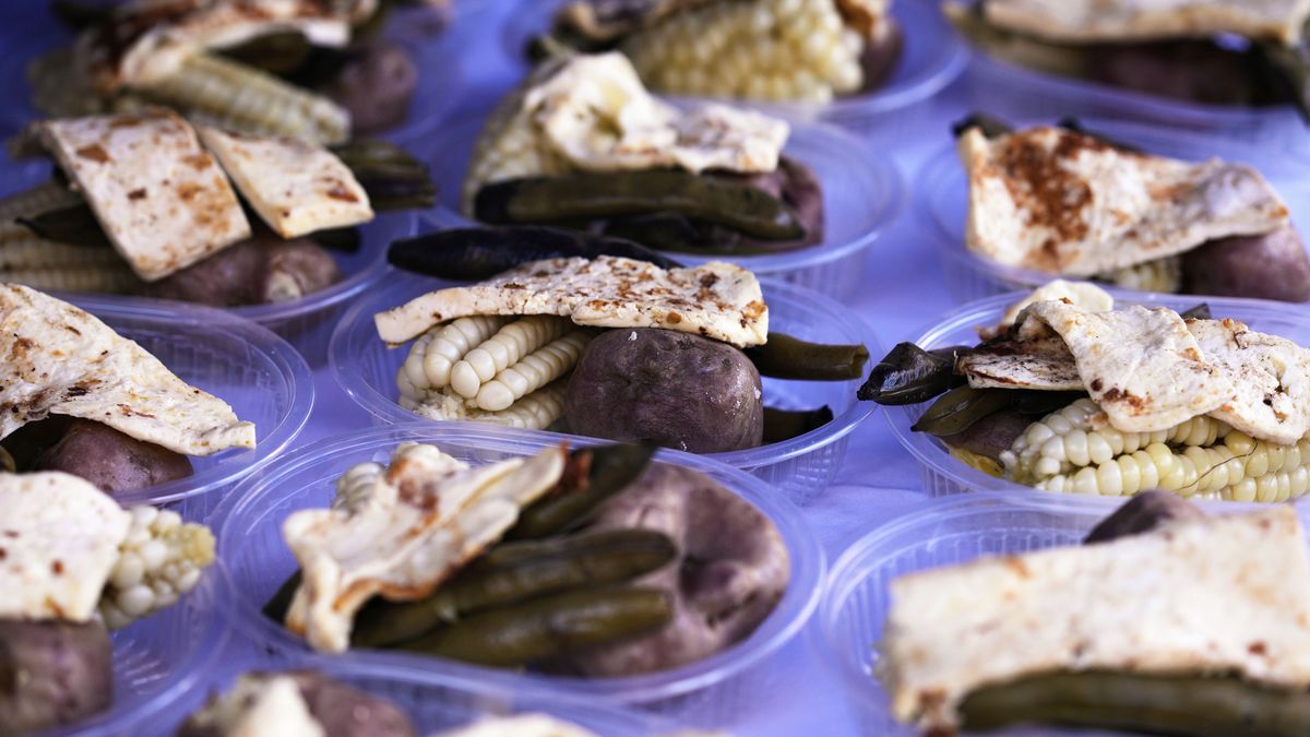 El plato paceño que salvó a la población de la capital boliviana hace ...