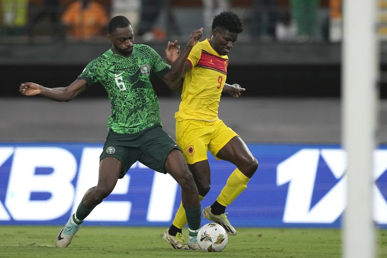 Nigeria accede a semifinal de Copa Africana, al vencer 1-0 a Angola